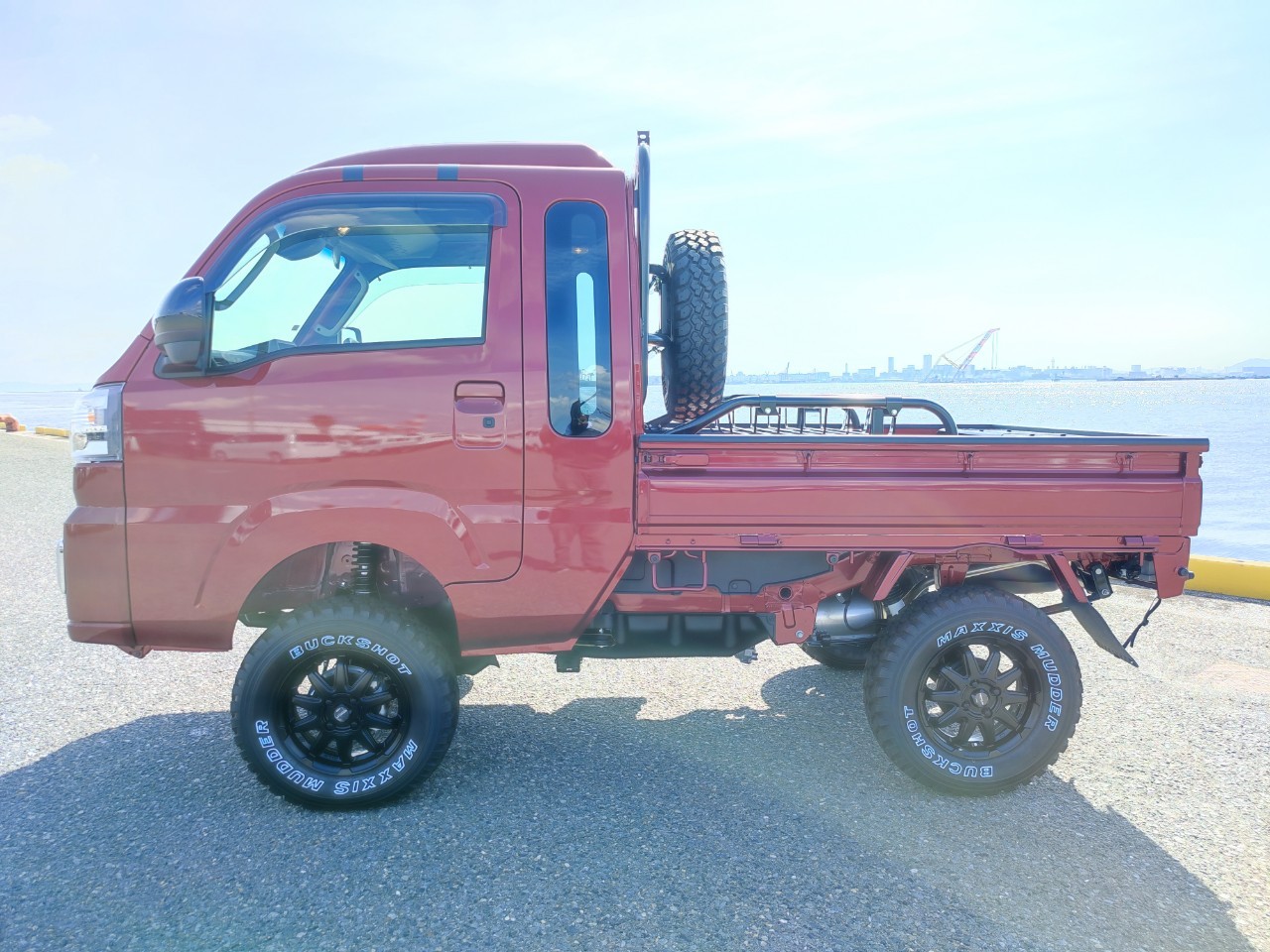 2022 Daihatsu Hijet Jumbo Xtreme, 5-Speed with High/Low Range Diff Lock ...