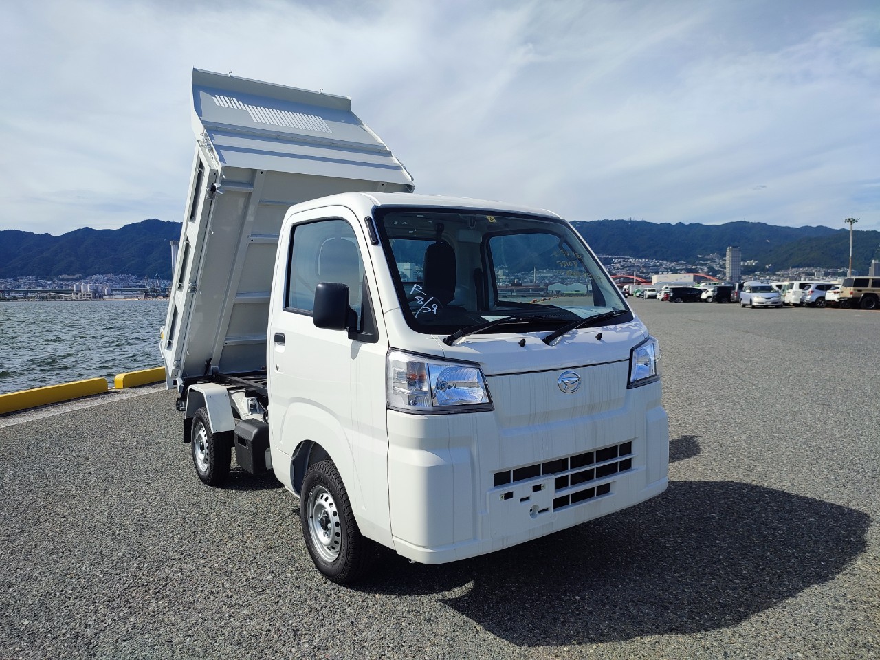 2023 Daihatsu Hijet HD Dump, 5-Speed with High/Low Range Diff Lock White - Mini Trucks Northwest